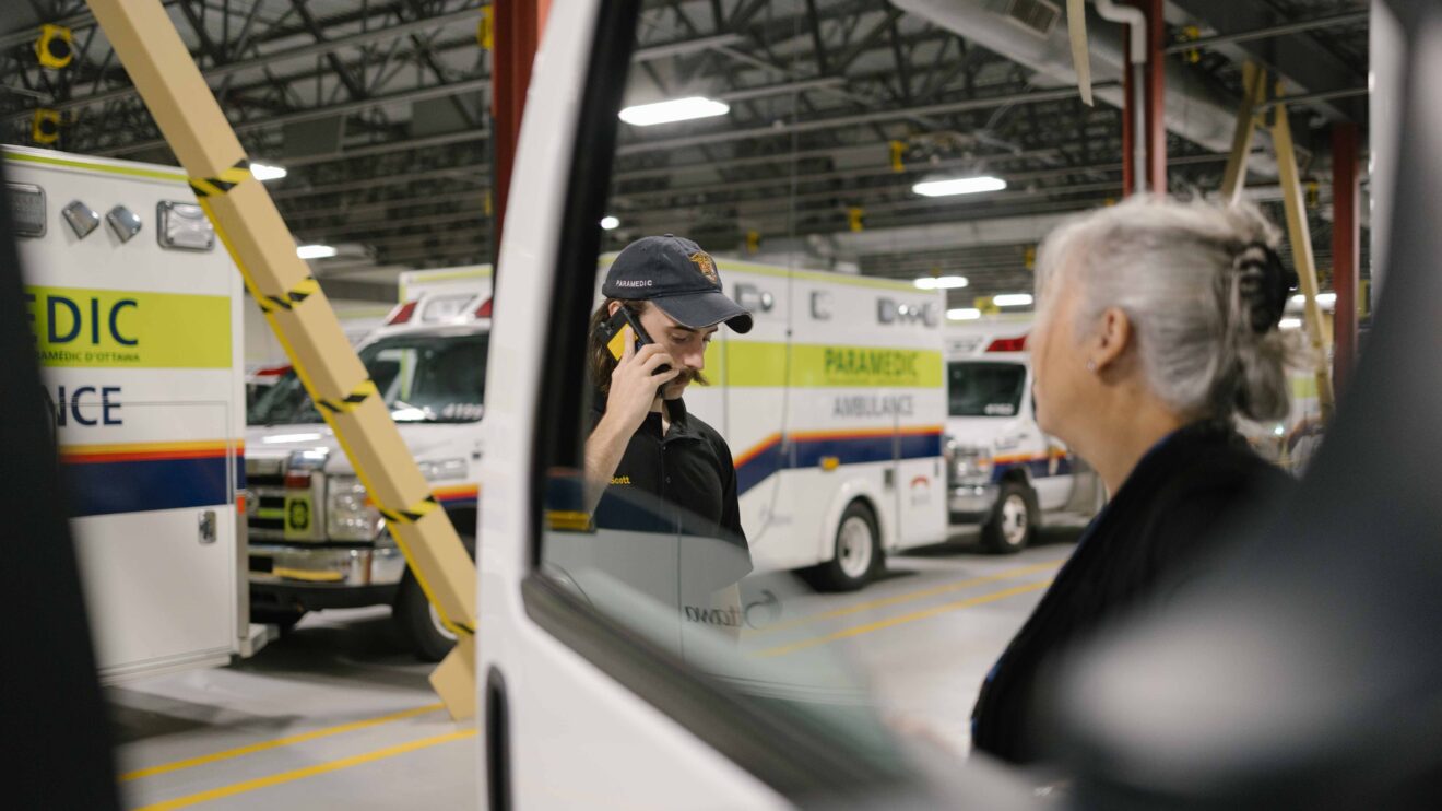 Mental health professionals and paramedics team up to help people in crisis