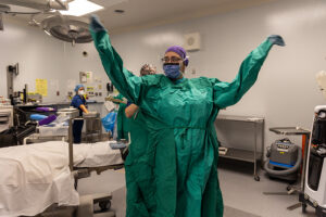 New reusable surgical gowns a step towards greener operating rooms